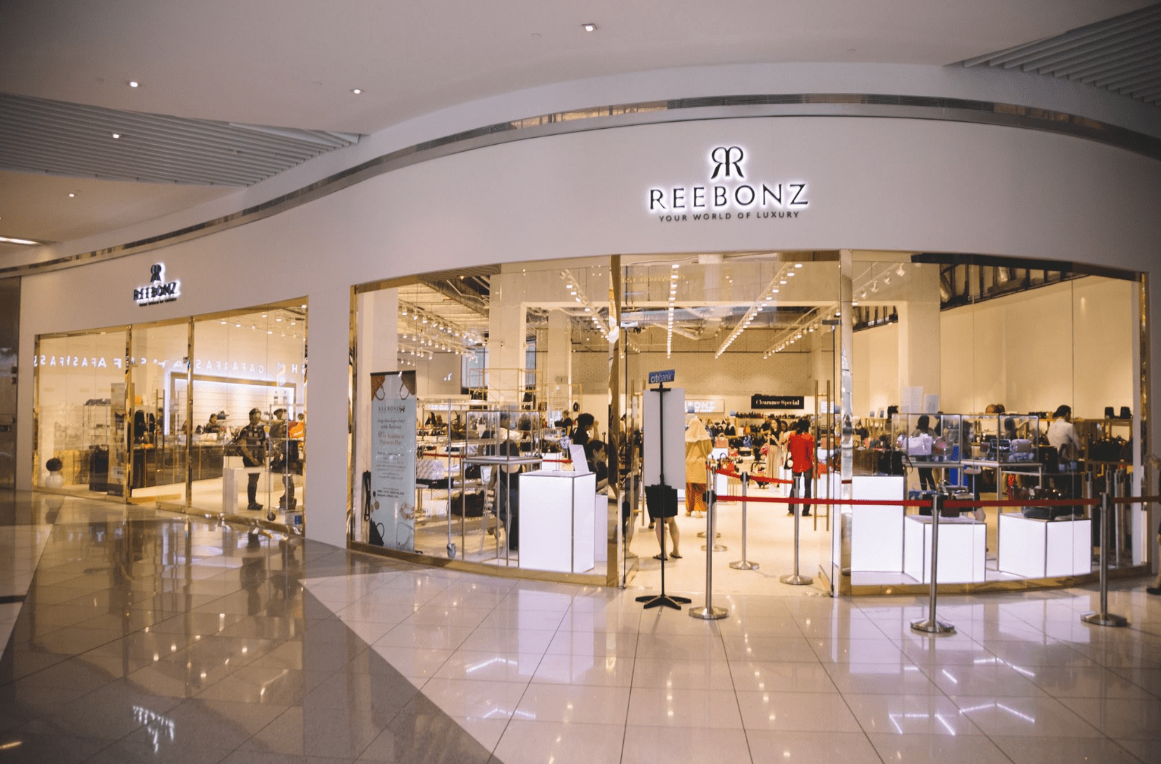 Live Shopping Entertaiment